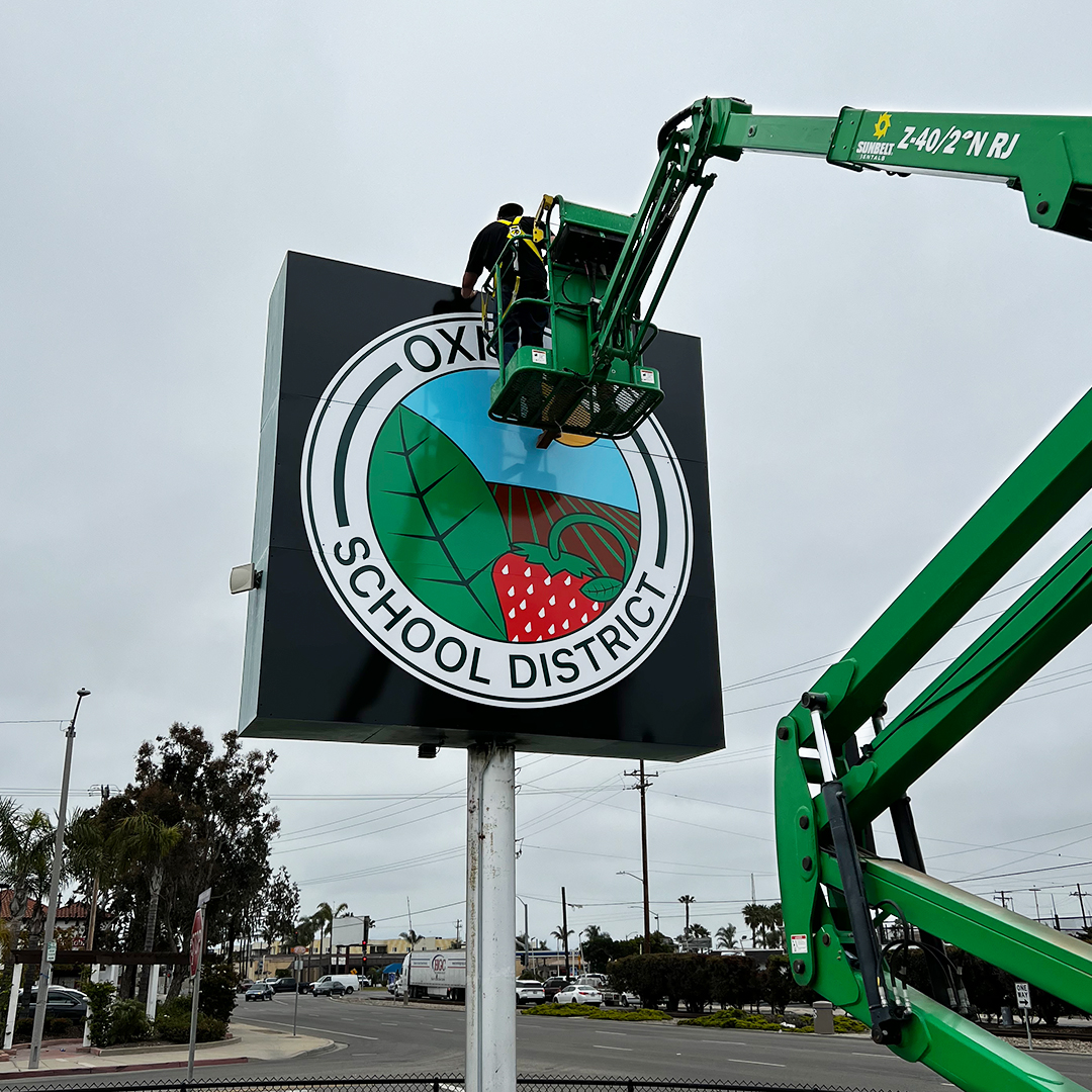 Sign Fabrication - Rubber Neck Signs